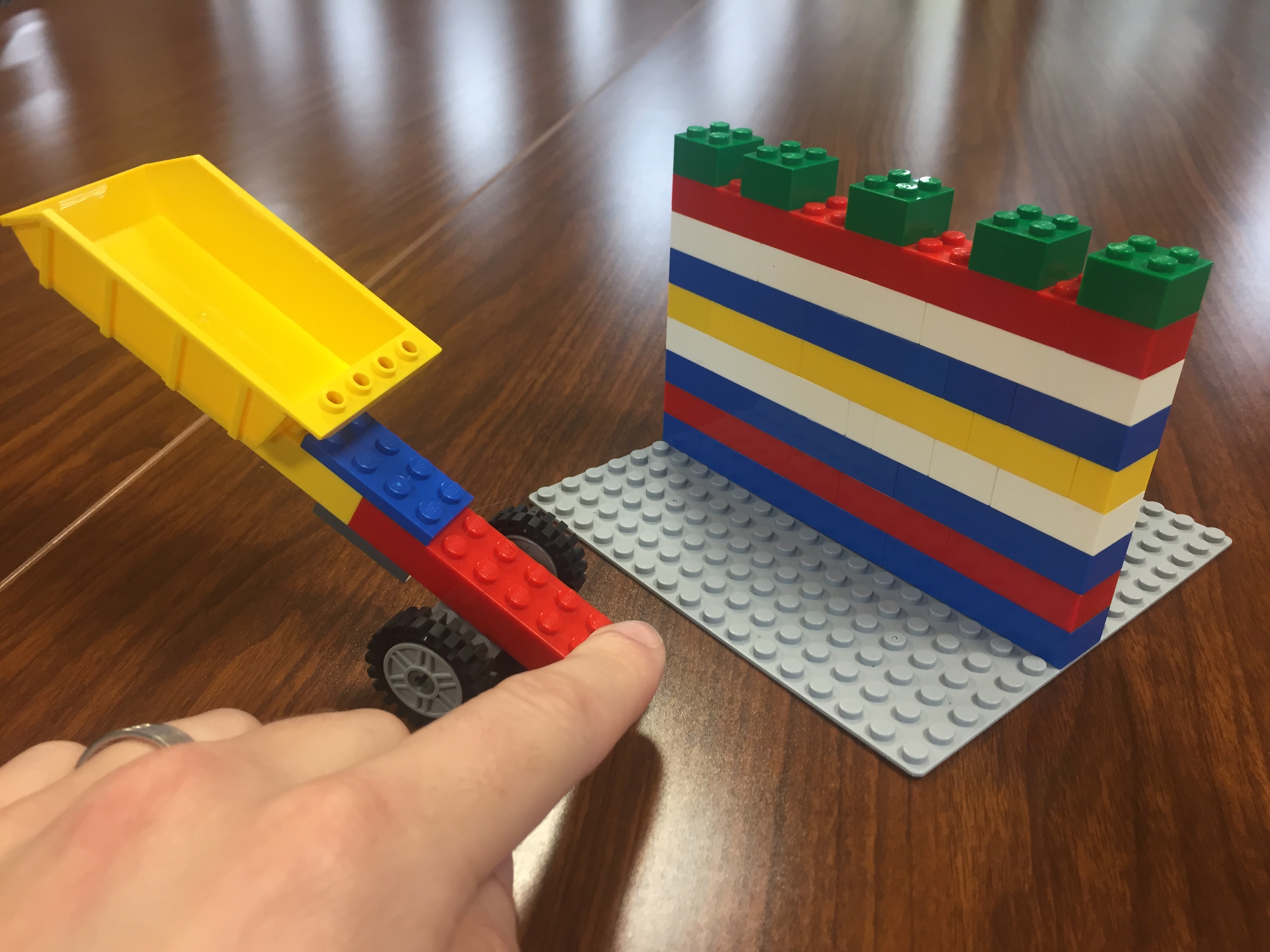 Lego Club Challenge–Castle Siege – The Lego Librarian