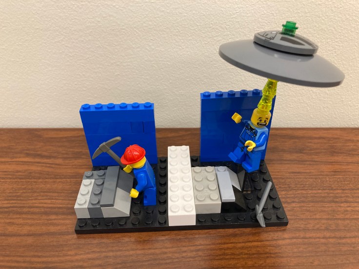 Lego Challenge–Build a Comic! – The Lego Librarian