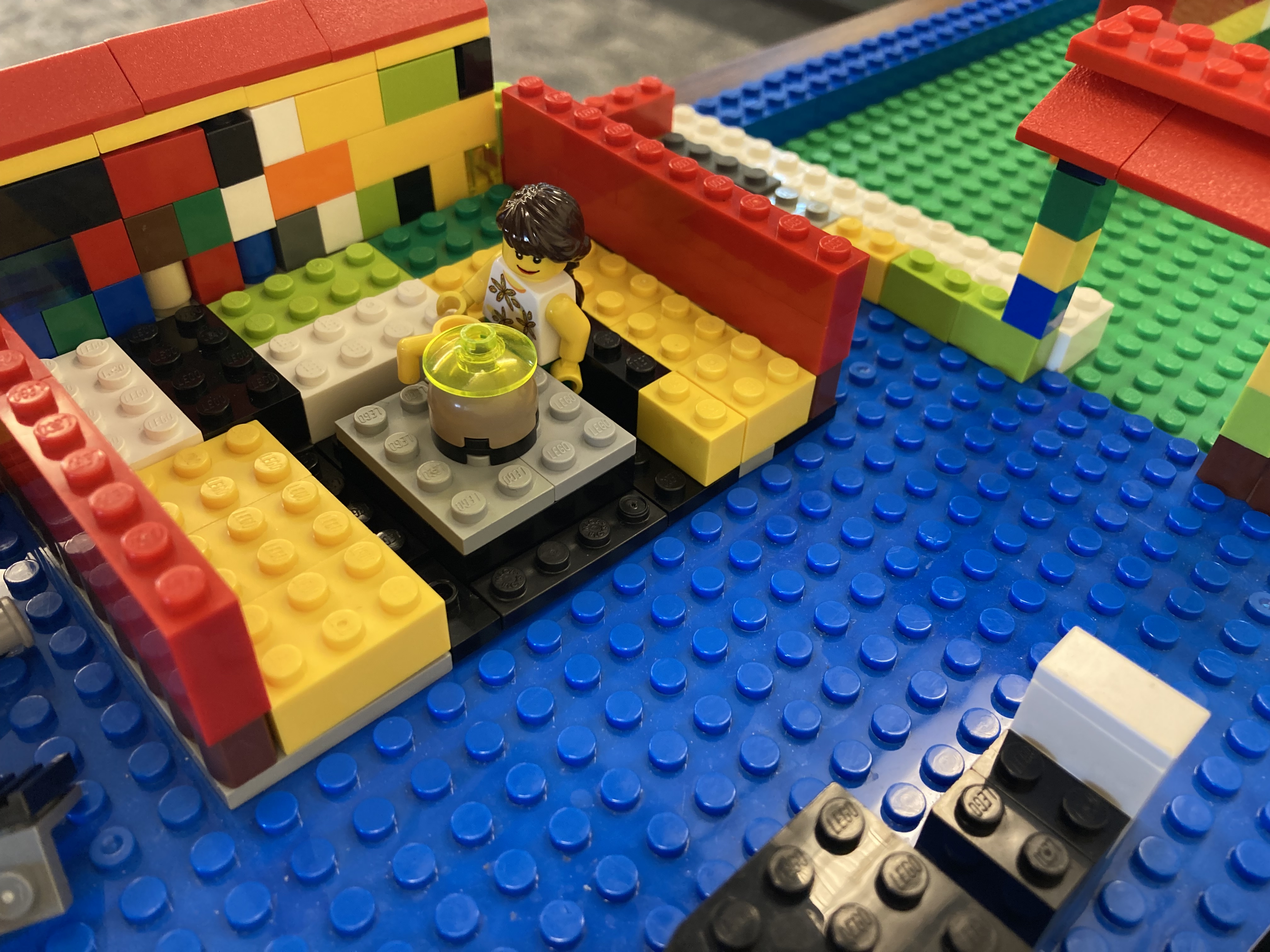 Lego Challenge–Build a Lego Mansion – The Lego Librarian