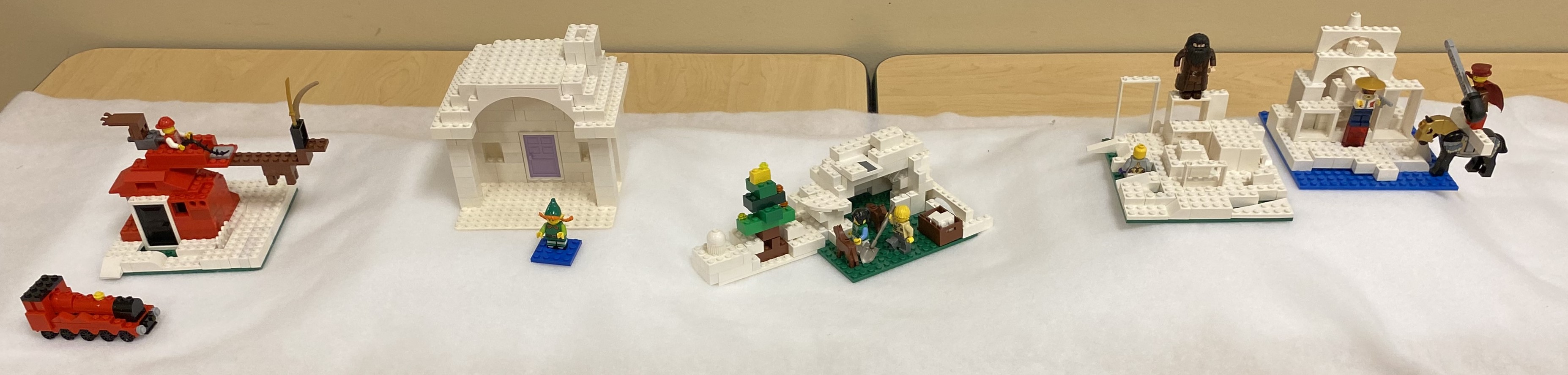 Lego Challenge–Winter Village – The Lego Librarian