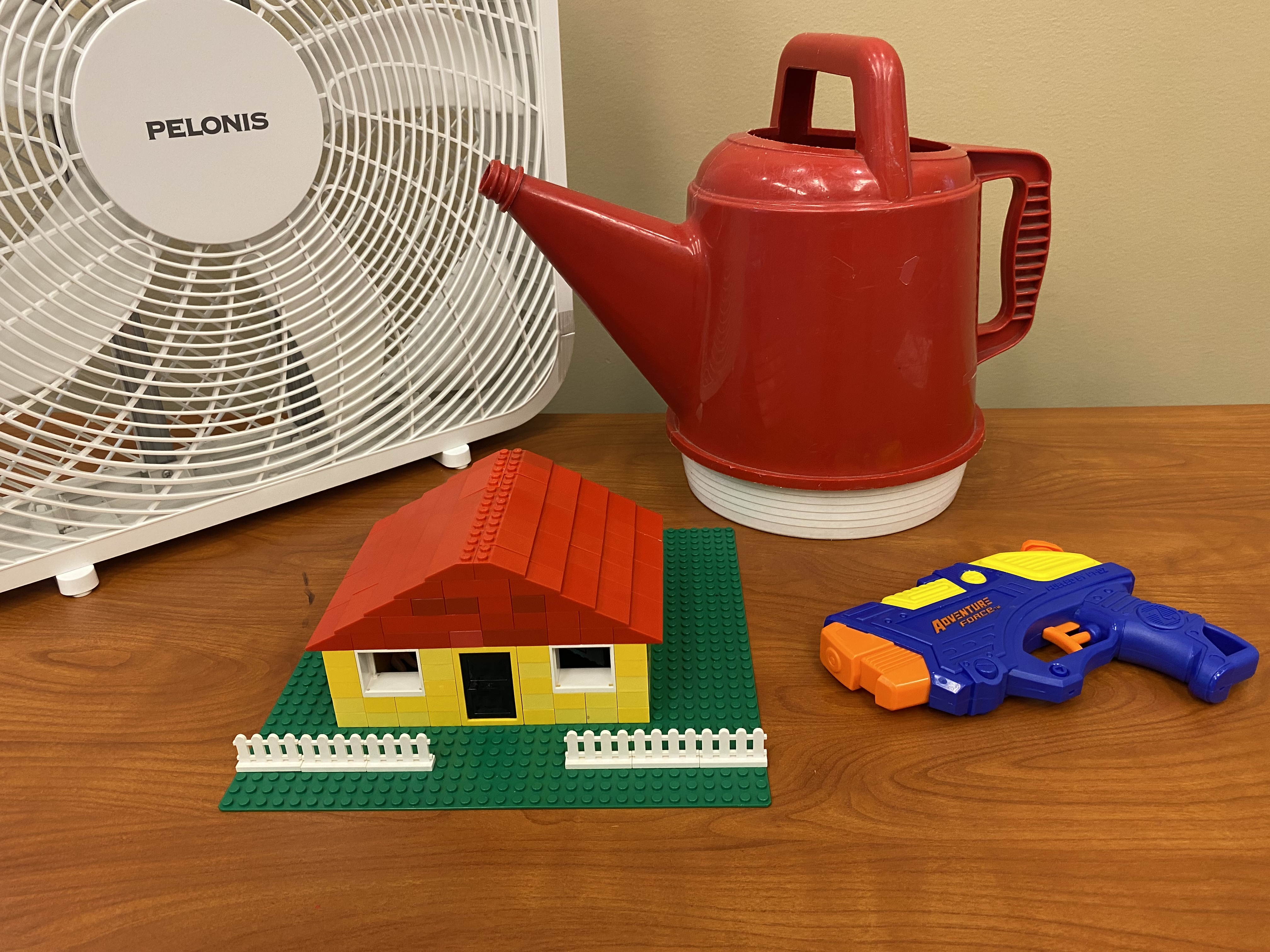 Lego Challenge–Hurricane House – The Lego Librarian