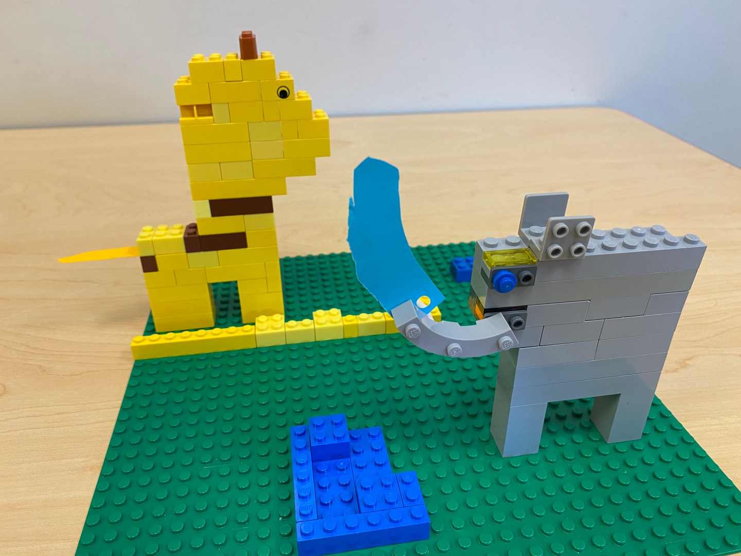 Lego Challenge–Lego Paper – The Lego Librarian